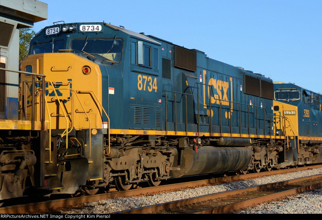 CSX 8734